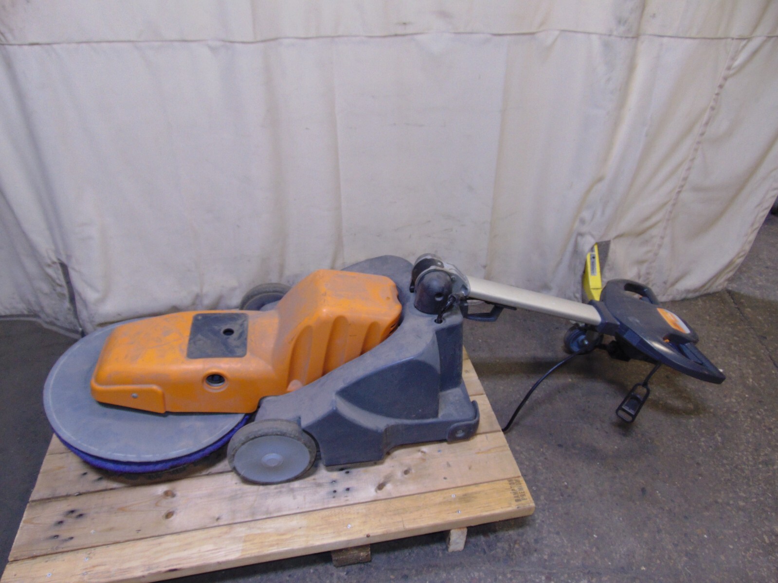 Taski Ergodisc 2000 20" Electric Floor Burnisher | eBay
