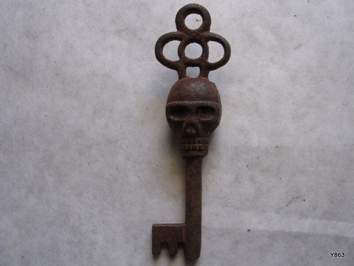 Cast Iron Skeleton Key Large Decoration Four Inches | eBay