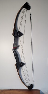 Bear Archery Compound Bow, Polar LTD Amo string length 39". Right ...
