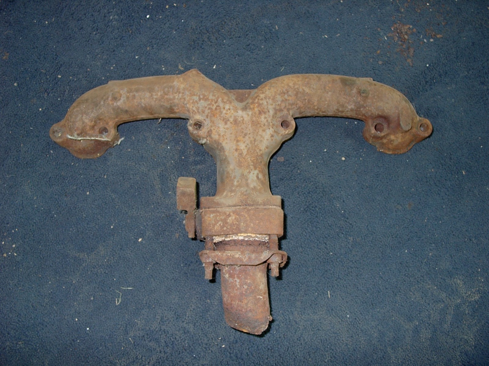 3747039 1961 1962 Chevy Chevrolet 283 Exhaust Manifolds dated C21 | eBay