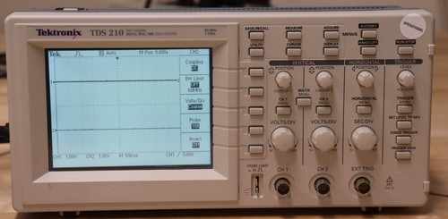 Tektronix TDS210 Digital Real-Time Oscilloscope 2-Channel, 60MHz w ...