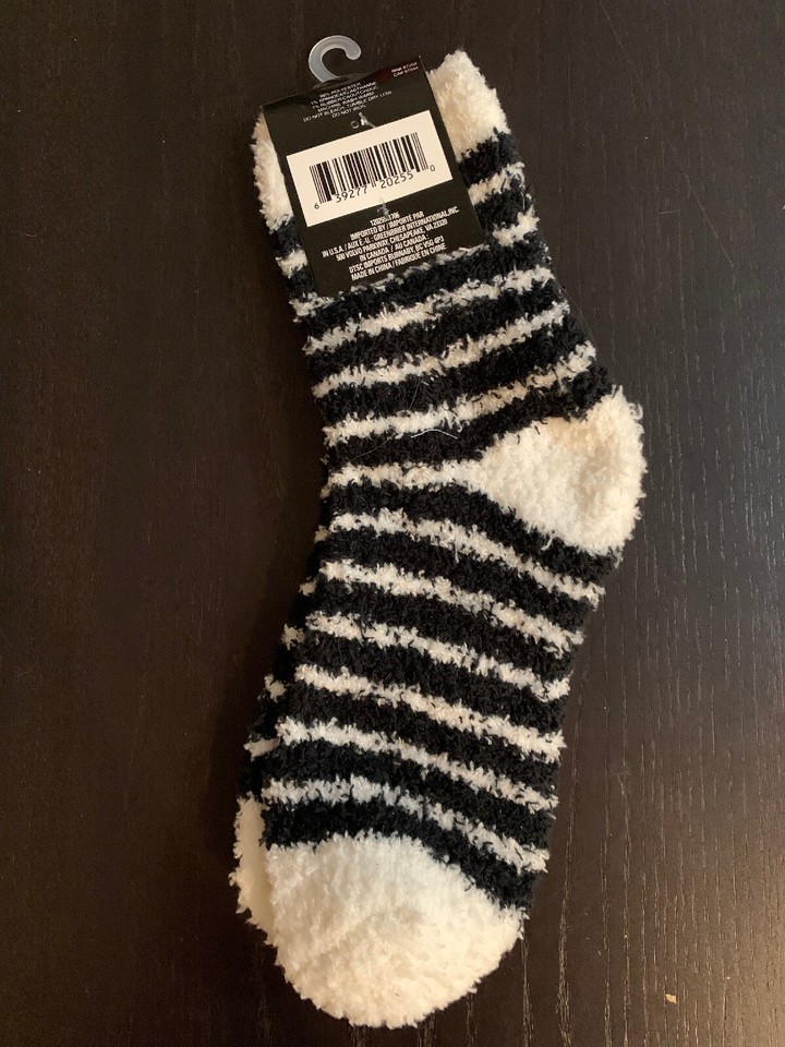 Snugadoo Too Super Soft Black and White Striped Ladies socks NWT | eBay
