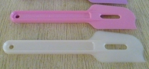 Tupperware 8" Spatulas Set of 2 - Mix Stir Whisk Scrape Sheer & Pink ...