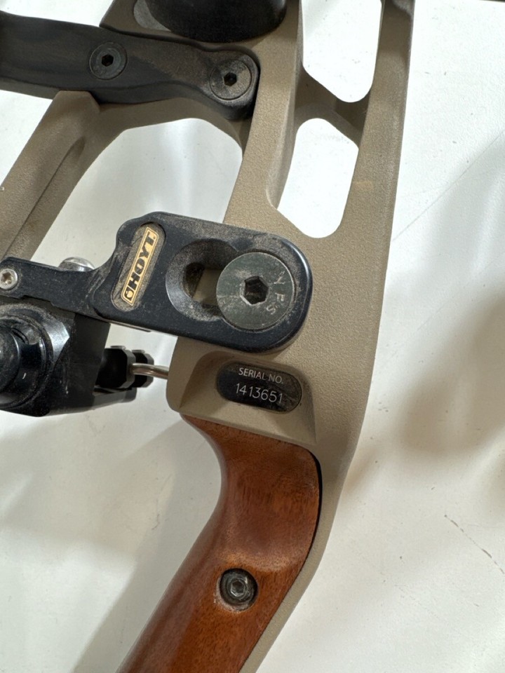 HOYT ARCHERY PRO DEFIANT (P17019793) | eBay