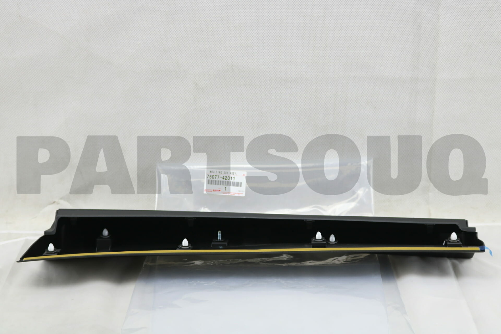 7507742011 Genuine Toyota MOULDING, REAR DOOR, OUTSIDE RH 75077-42011 ...