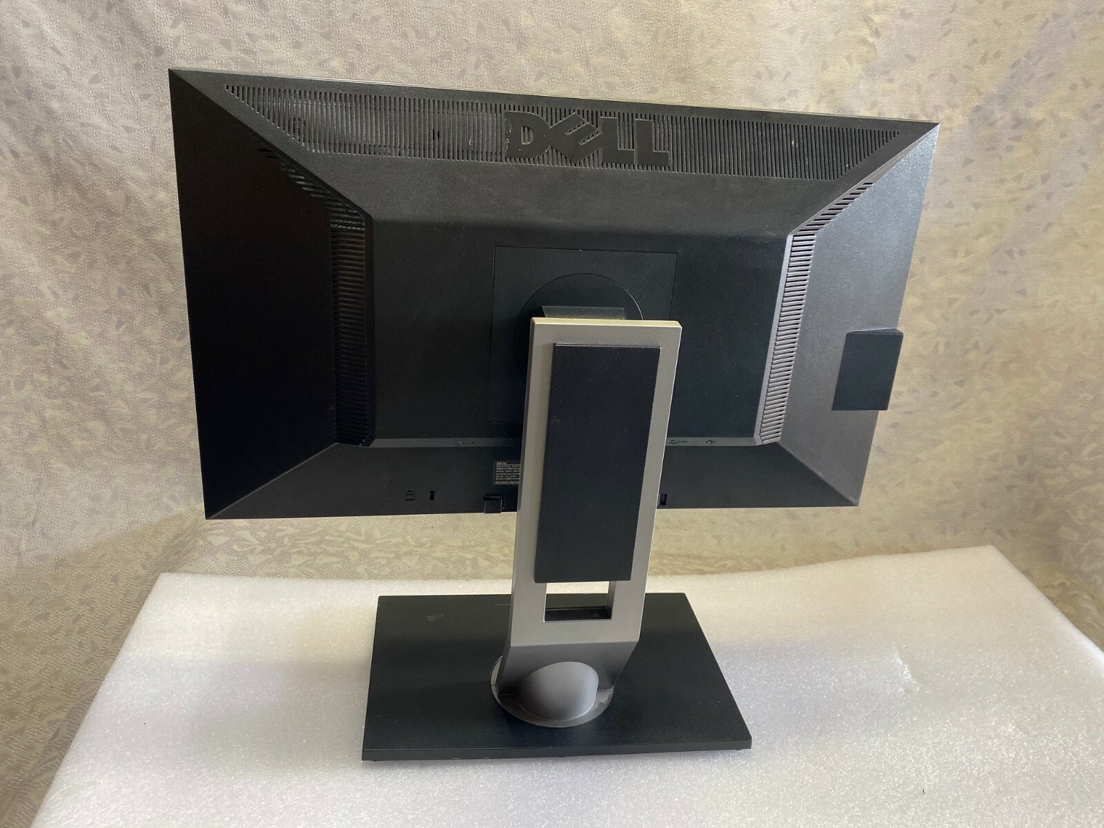 DELL P2211Ht LCD 21.5" FLAT SCREEN LCD MONITOR WITH STAND/VGA/DVI/POWER ...