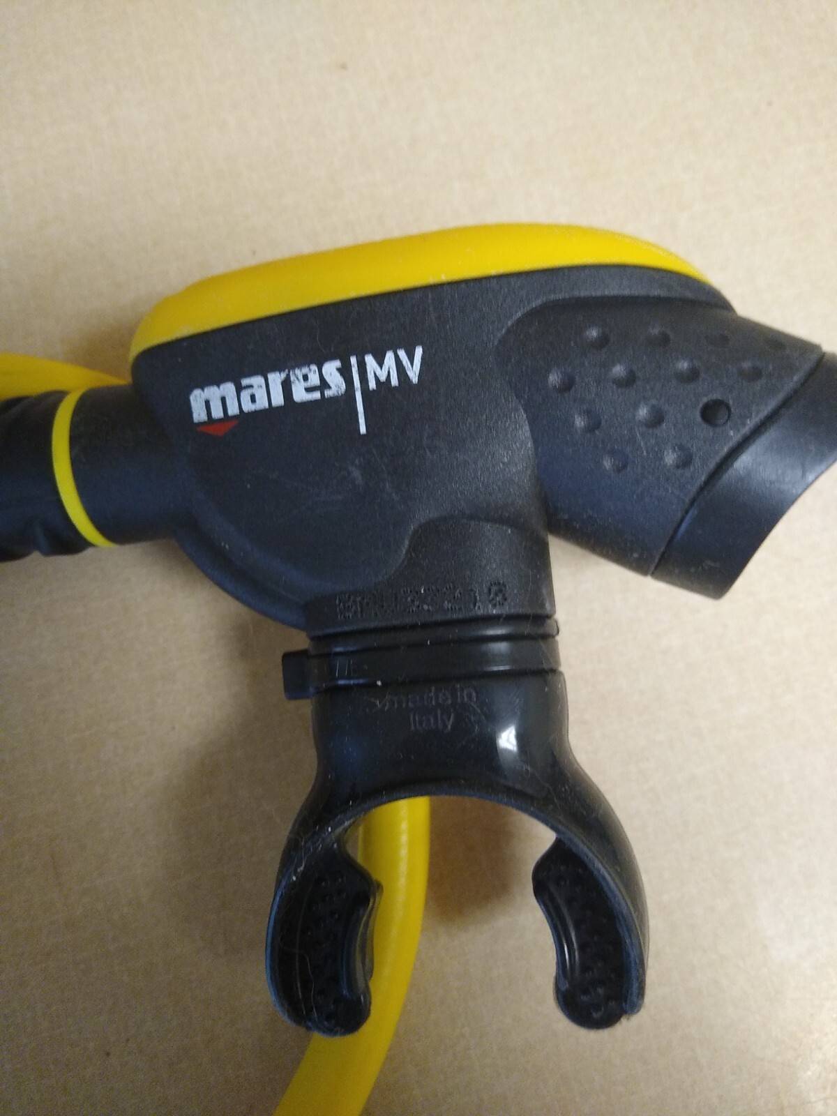 Mares MV Octo New 36" Yellow hose Slim Line | eBay