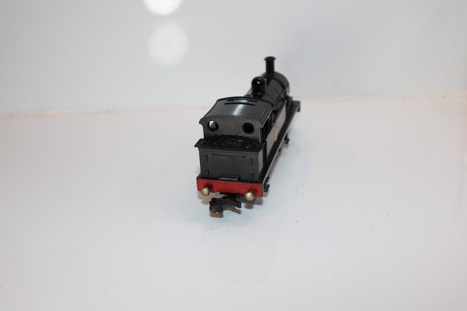 Wrenn OO Gauge R1 Class 0-6-0T Steam Loco BR Black Early Crest 31337 ...