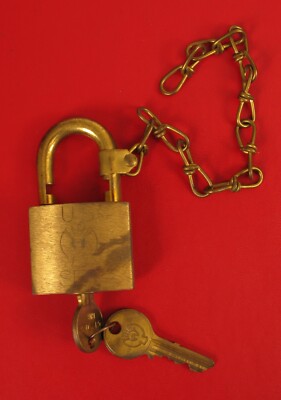 VINTAGE SOLID BRASS US EAGLE MILITARY LOCK KEYS ARMY NAVY HIGH QUALITY ...
