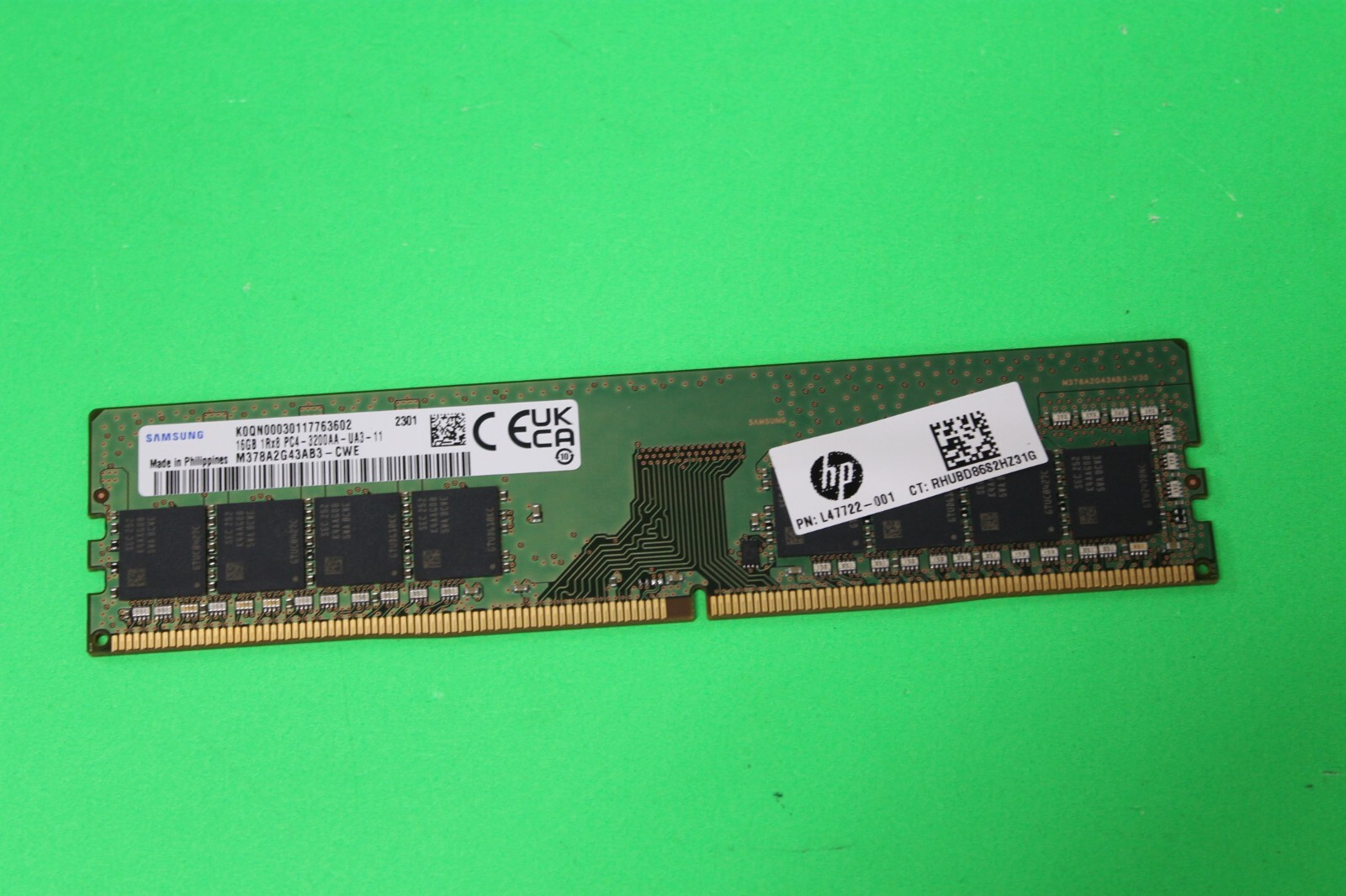 NEW Samsung M378A2G43AB3 CWE 16GB 1Rx8 PC4 3200AA DDR4 Desktop Memory new-samsung-m378a2g43ab3-cwe-16gb-1rx8-pc4-3200aa-ddr4-desktop-memory