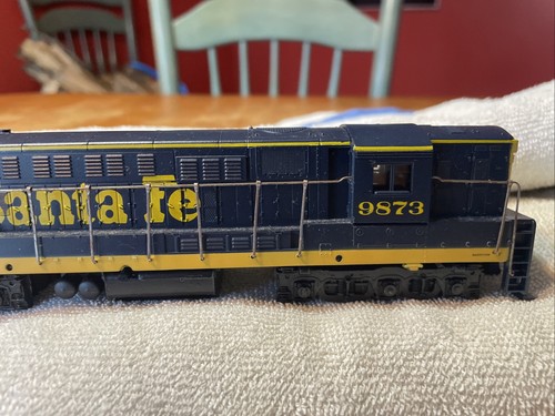 Athearn Ho FM Trainmaster locomotive Santa Fe 9873. Boxed. | eBay