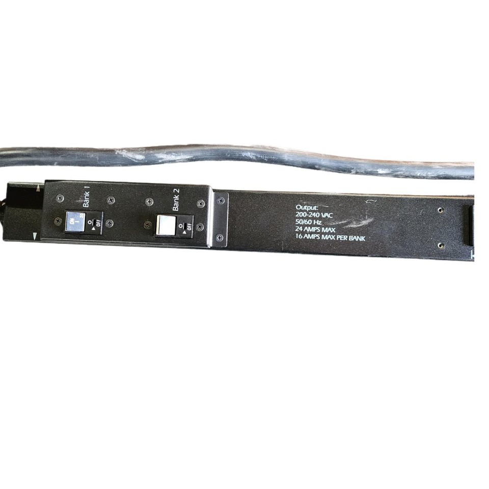 L6-30P Basic Rack PDU 20x C13 4x C19 200V - 208V 5kVA APC AP7541 30A 24 ...