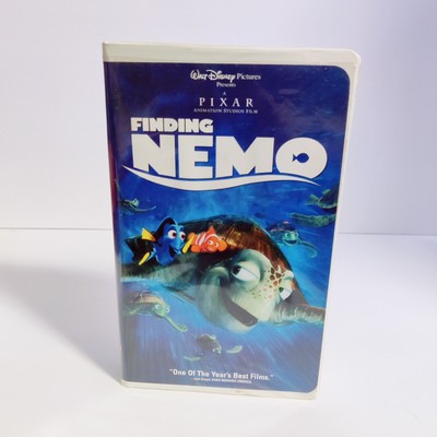 FINDING NEMO (VHS 2003) Voices: Albert Brooks, Ellen DeGeneres, Willem ...