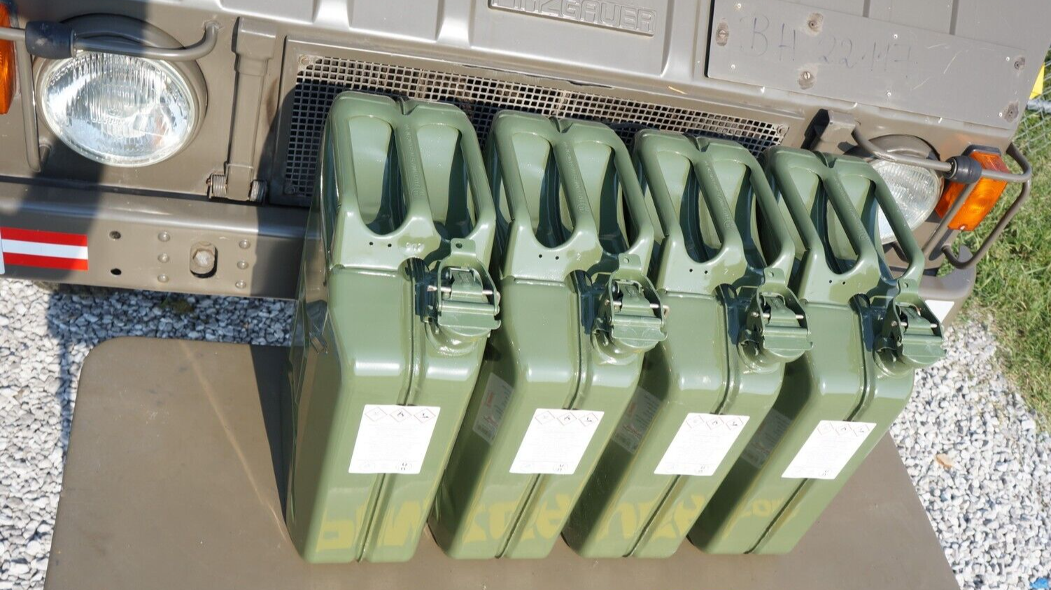 NATO Swiss Army Jerry Can 20 Liter Set of 4 Military European Made | eBay