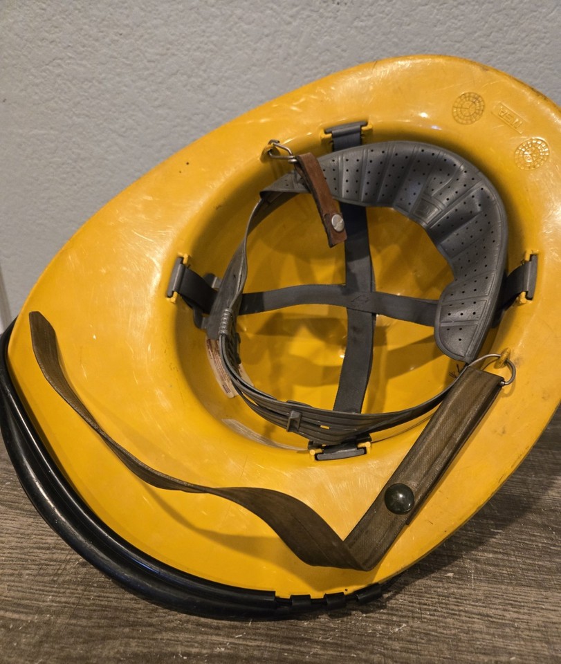 Vintage MSA TOPGARD Fireman’s Safety Helmet Yellow Adjustable with ...