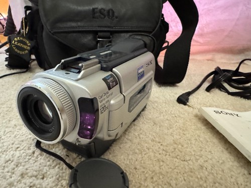 Sony Digital Handycam DCR TRV17 120x Digital Zoom Nightshot Night ...