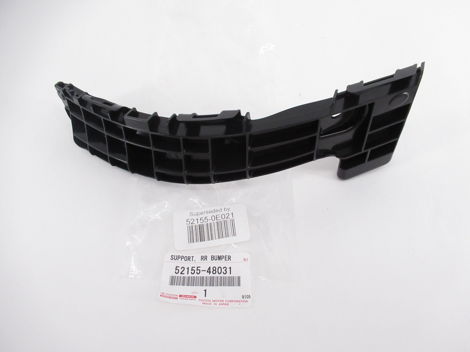 Genuine OEM Lexus 52155-0E021 Right Rear Bumper Side Support Retainer ...