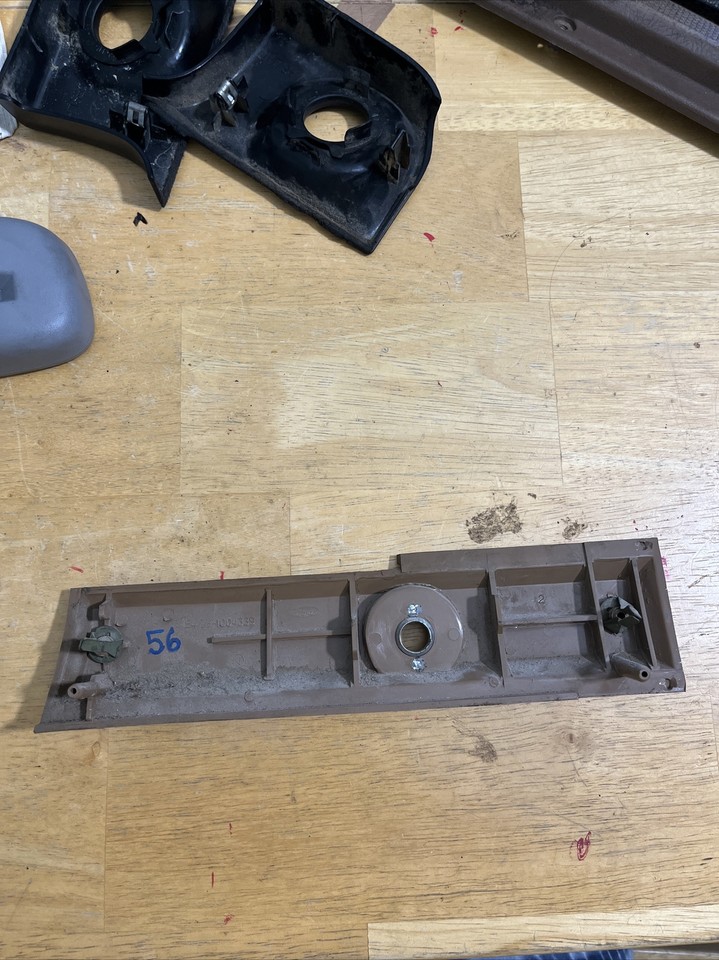 83-88 / 86-88 Ford Bronco II Ranger Dash Trim Panel Brown E47B-1004339 ...