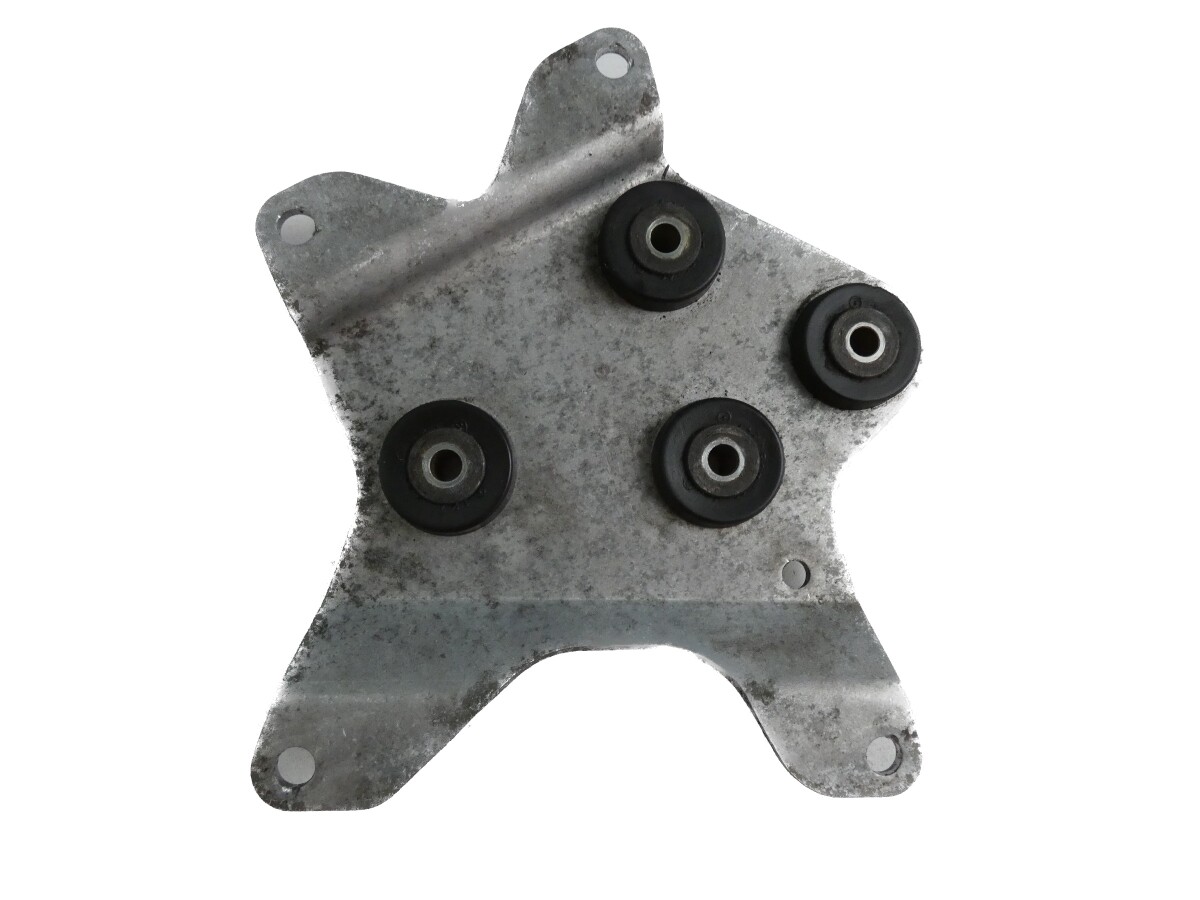 Mercedes W124 300E 4Matic A1245500340 holder control valve pressure ...