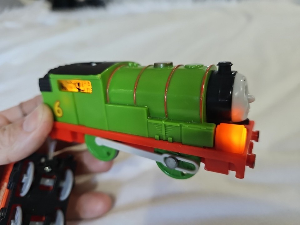 Thomas Friends Trackmaster Light Up Percy w Cargo Tender - Tested | eBay