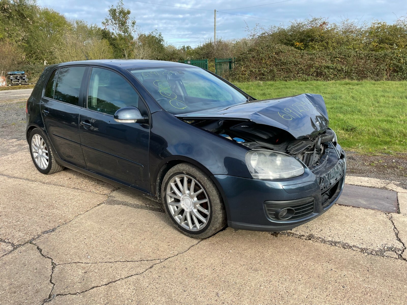 Breaking VW Golf MK5 GT TDI 5 Door 2.0TDI 140BHP - 1xBOLT | eBay UK