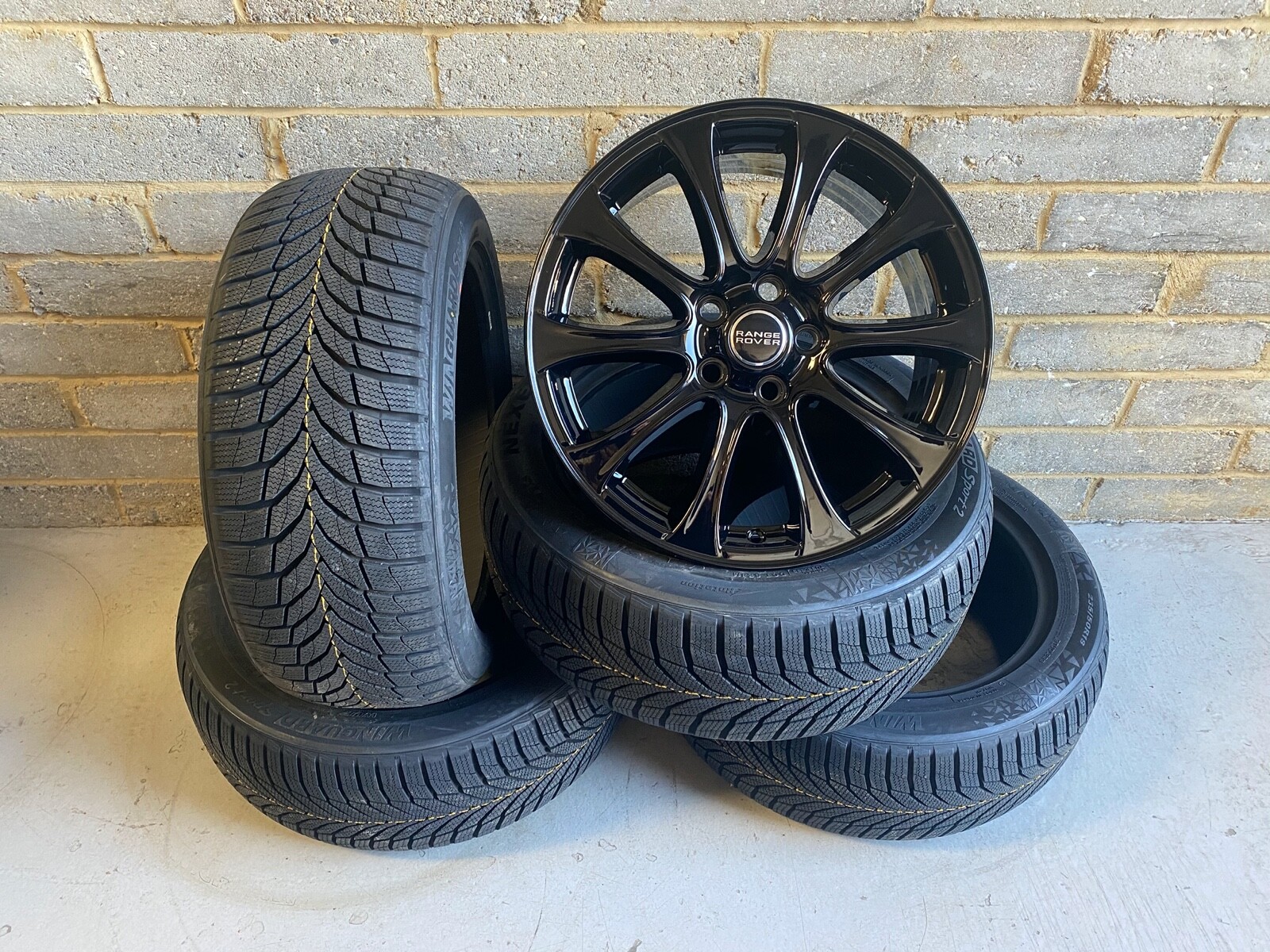 Genuine 19" Range Rover Vogue L322 Black 10 Spoke Wheels & New Winter ...