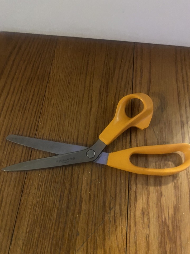Fiskars 9 Inch Original Orange Handled Scissors! | eBay