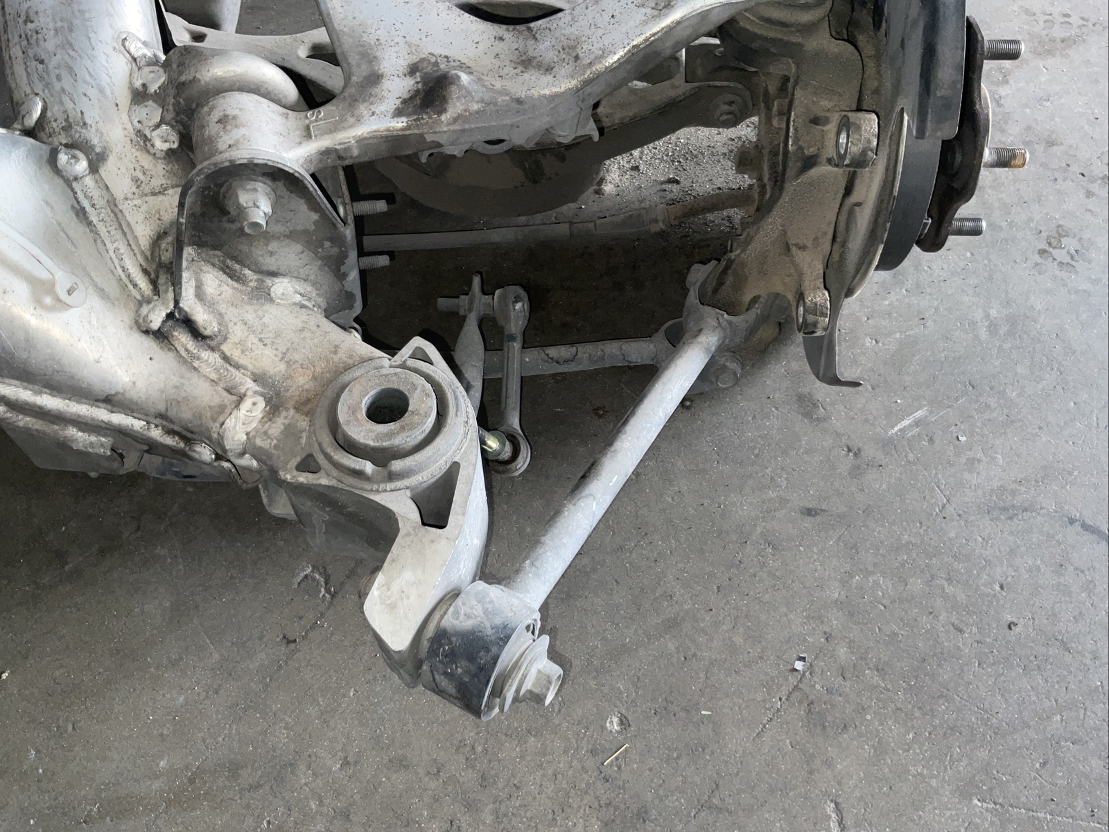 03-06 Infiniti G35 Sedan Rear Subframe Crossmember Complete Assembly ...