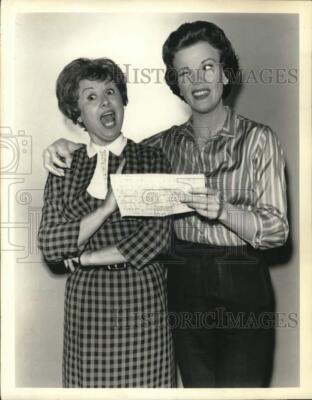 Press Photo Sandra Gould and Nanette Fabray Star in "Sweet Charity" on ...