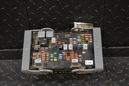 2010 - 2014 Cadillac Escalade Engine Fuse Box 6.2L AT AWD 22798217 | eBay