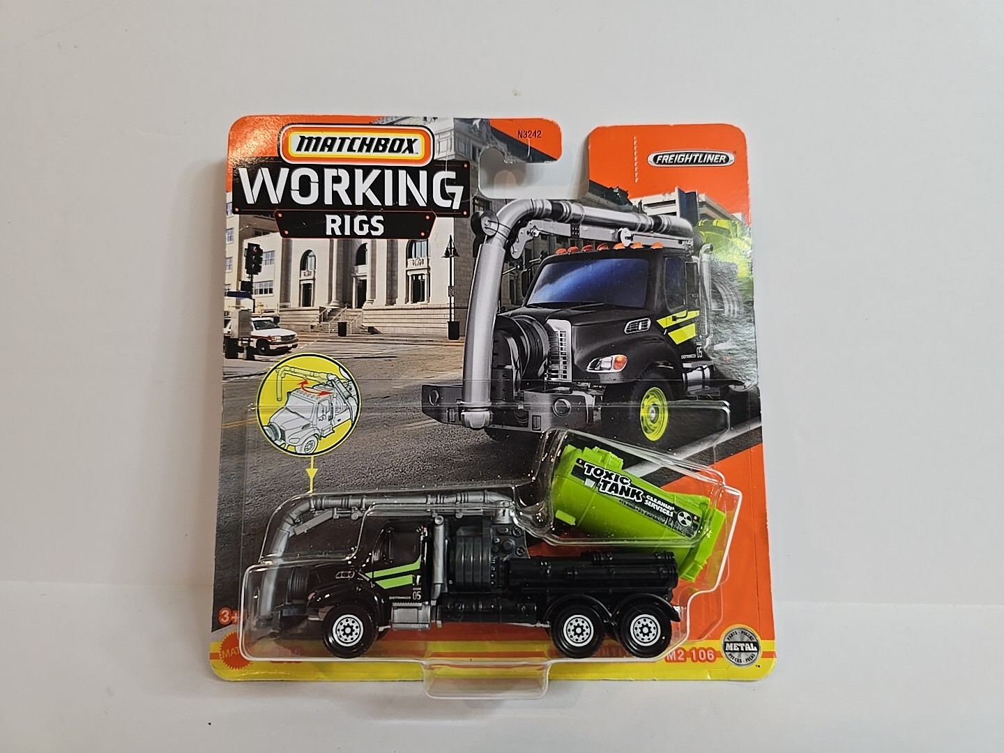 MATCHBOX 2023 WORKING RIGS FREIGHTLINER M2 106 TOXIC TANK SEWER ...