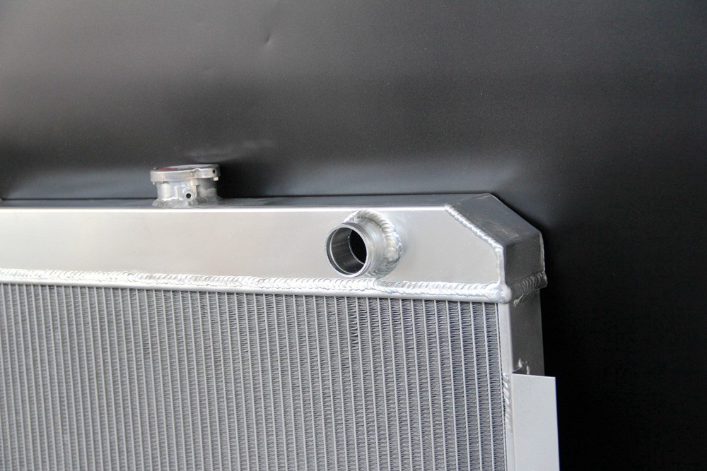 3 Row Aluminum Radiator For 72-86 76 77 79 85 Jeep CJ5 CJ6 CJ7 ...