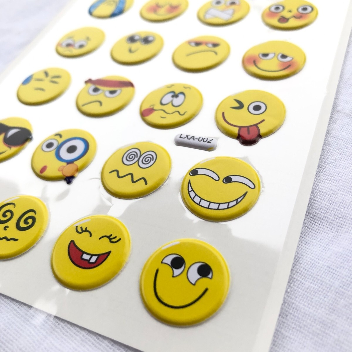 Facial Expressions Smileys Label