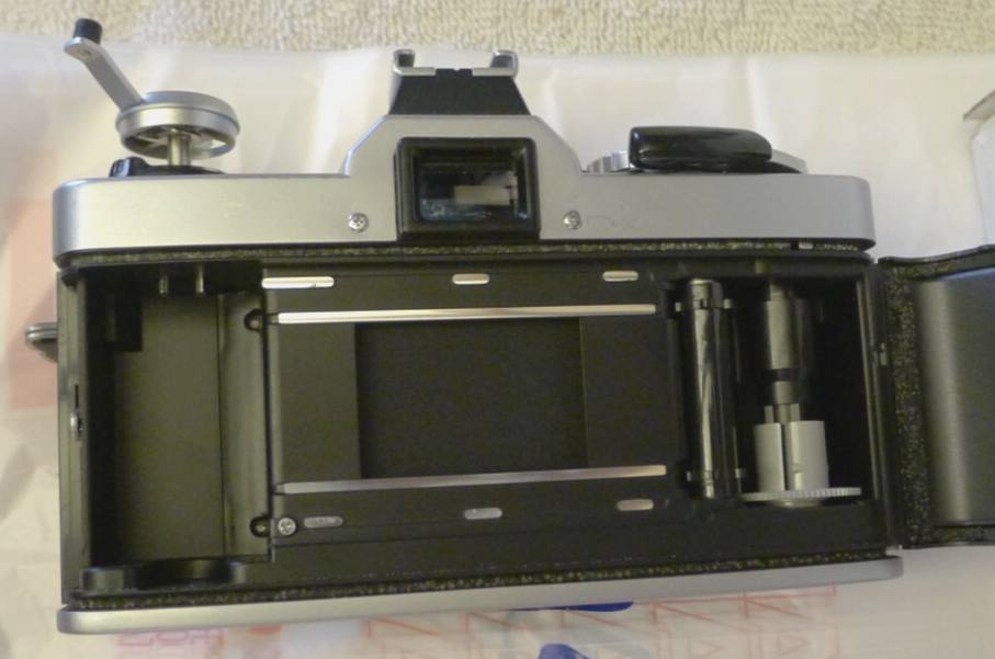 Minolta XG9 35mm Film Camera - BODY ONLY - AS/IS - B14 | eBay