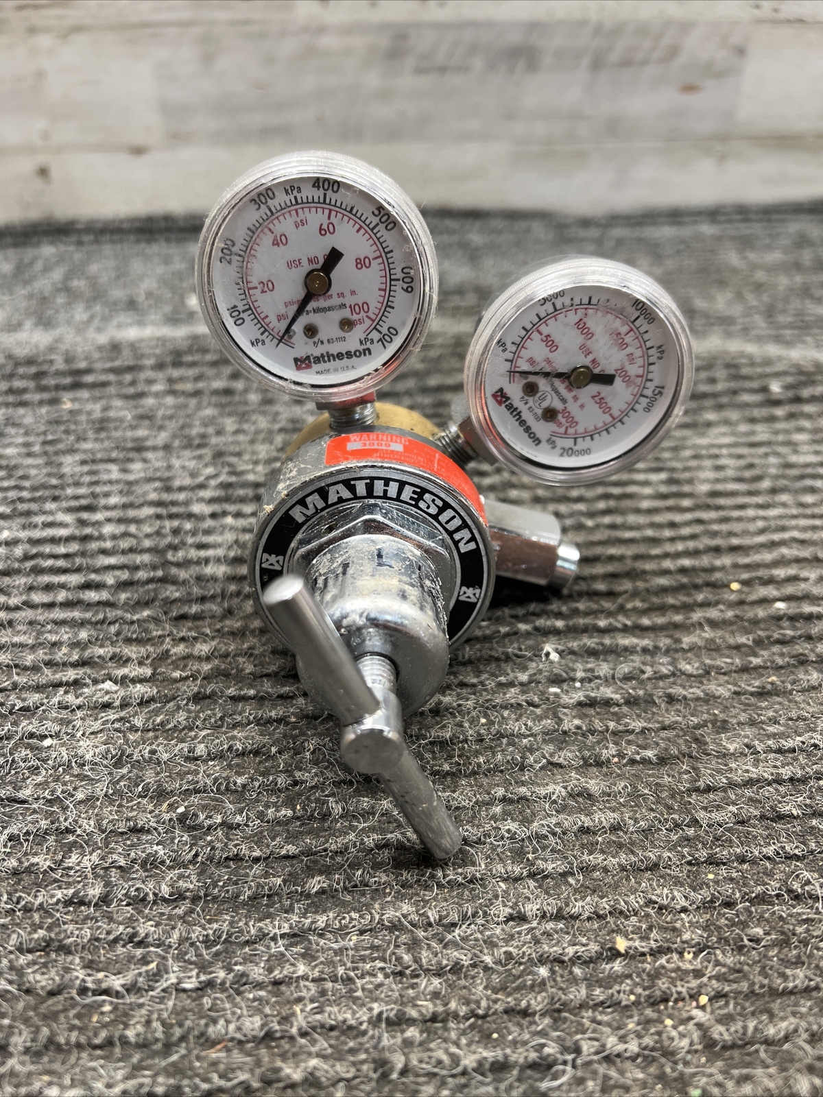 USED MATHESON MODEL 3320 GAS REGULATOR, 170 FITTING, with 2 GAUGES | eBay