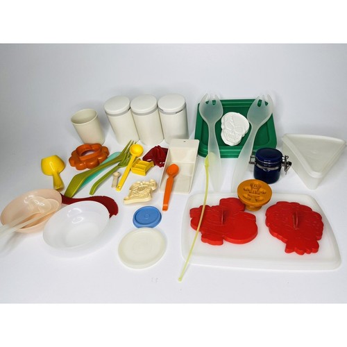 Vintage Tupperware Gadgets Party Favors Hostess Gifts 34 PCs Kitchen | eBay