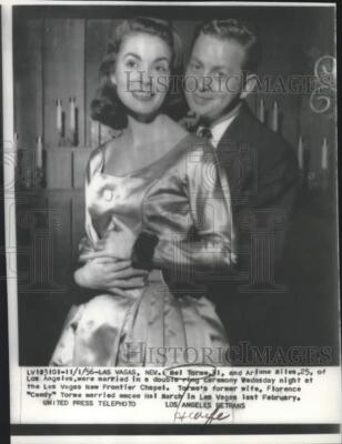 1956 Press Photo Musician Mel Torme marries Arlene Miles in Las Vegas ...