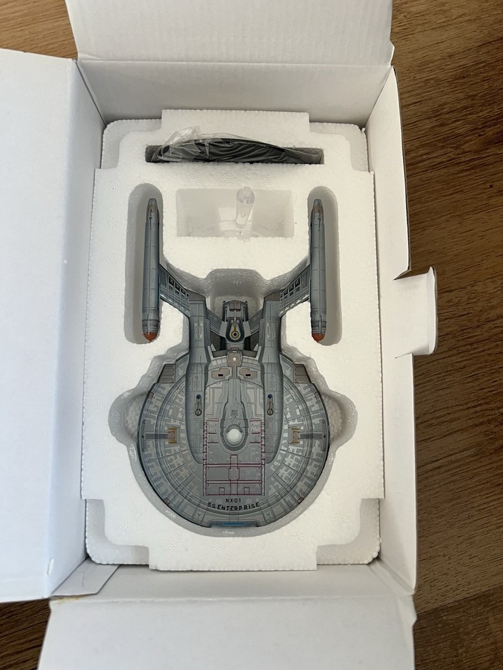 Eaglemoss Star Trek Starship - SS Enterprise NX-01 NX-Refit Special ...
