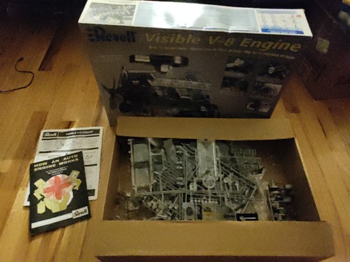 IN THE ORIGINAL BOX REVELL VISIBLE V-8 ENGINE KIT #85-8883 1:4 SCALE | eBay