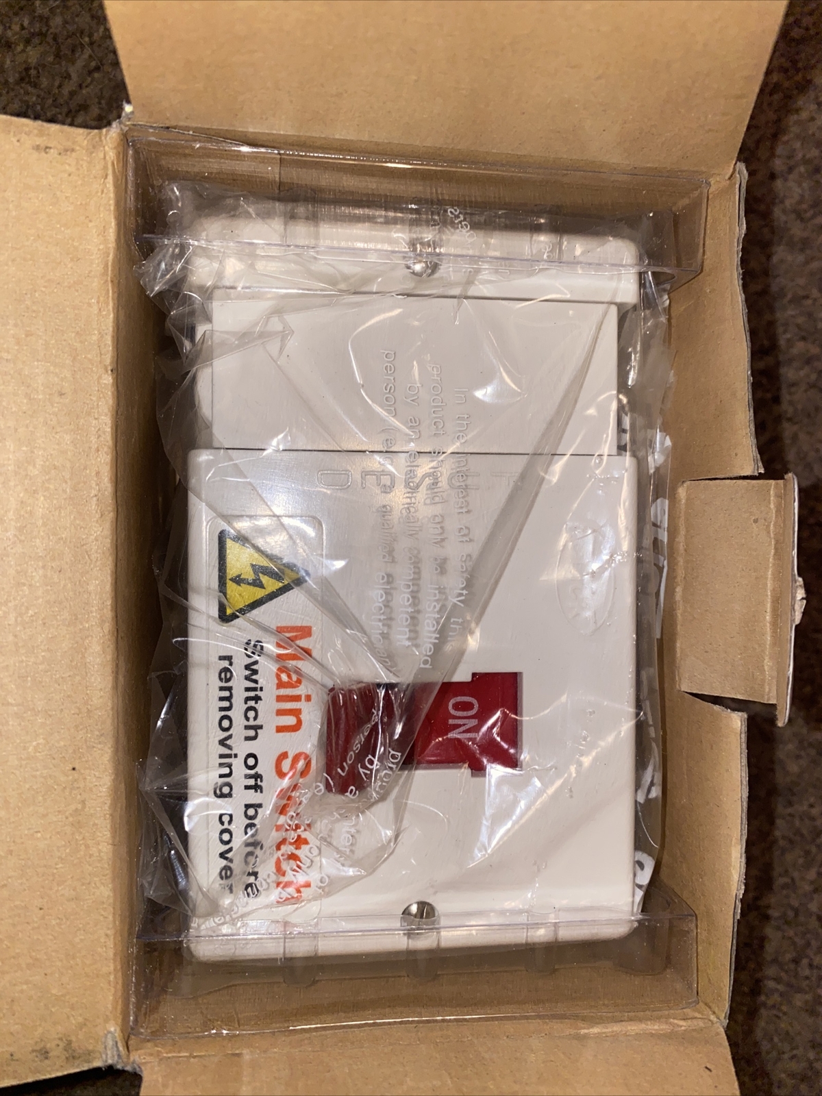 Click Essentials DB700 80a Switched Disconnector Fuse Main Switch ...