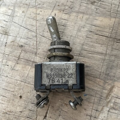 Eaton/ Cutler Hammer Toggle Switch 8801K22, MS35058-22, 7641 On-Off | eBay