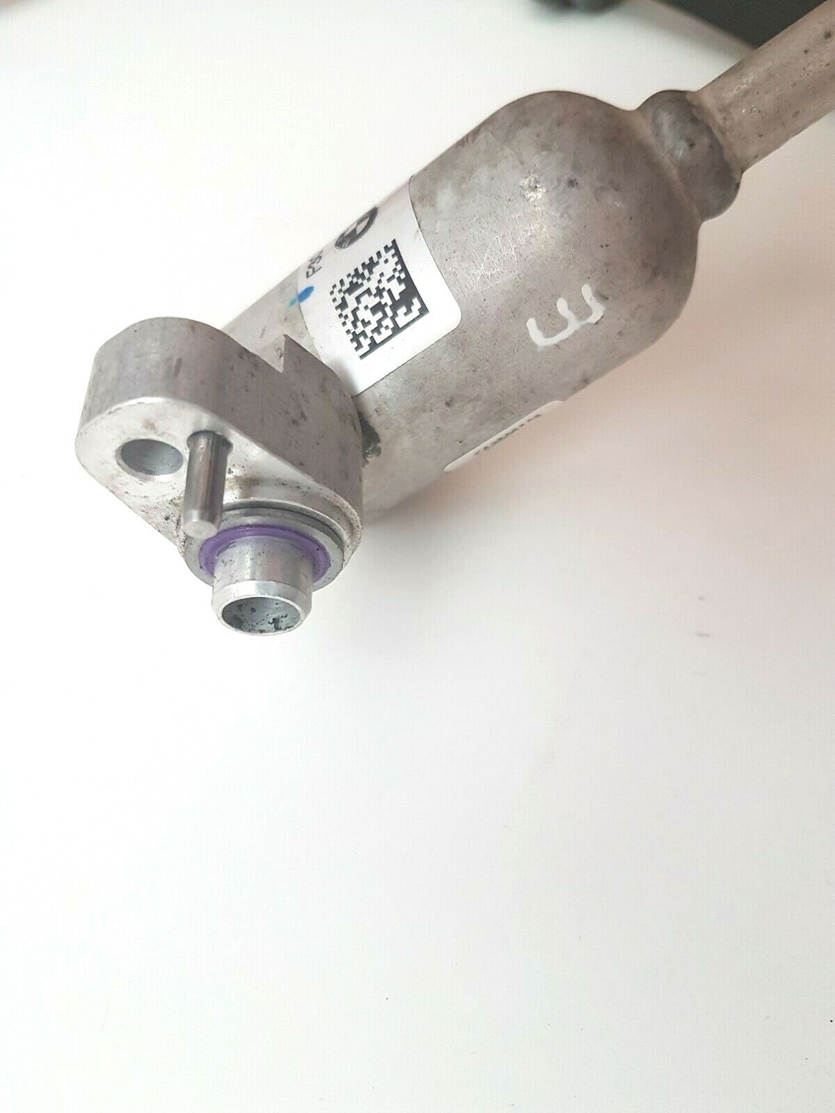 BMW-330e F30 2,0L HYBRID 2017 A/C COMPRESSOR HEAT EXCHANGER HOSE ...