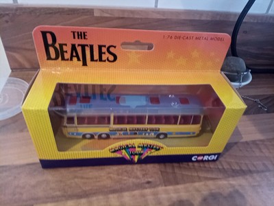 CORGI DIECAST 1/76 BEATLES MAGICAL MYSTERY TOUR BEDFORD VAL COACH/BUS ...