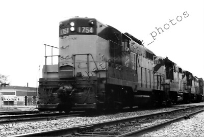 Chicago & North Western CNW 1754 EMD GP9 Elmhurst ILL 1965 Photo | eBay