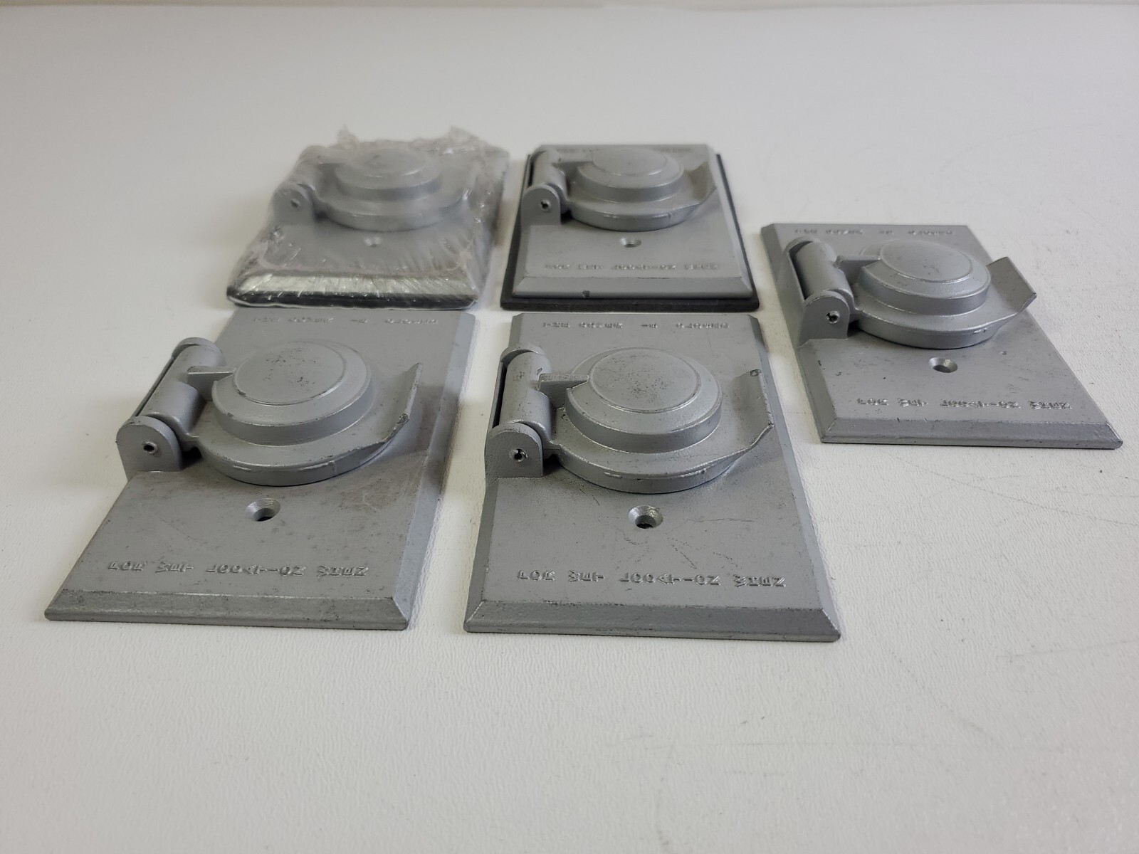 PACK OF 5 Listed 728A 1-Gang Receptacle Cover SINGLE OUTLET COVER ...