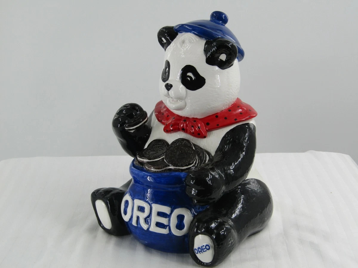 Pandas Eating Cookies