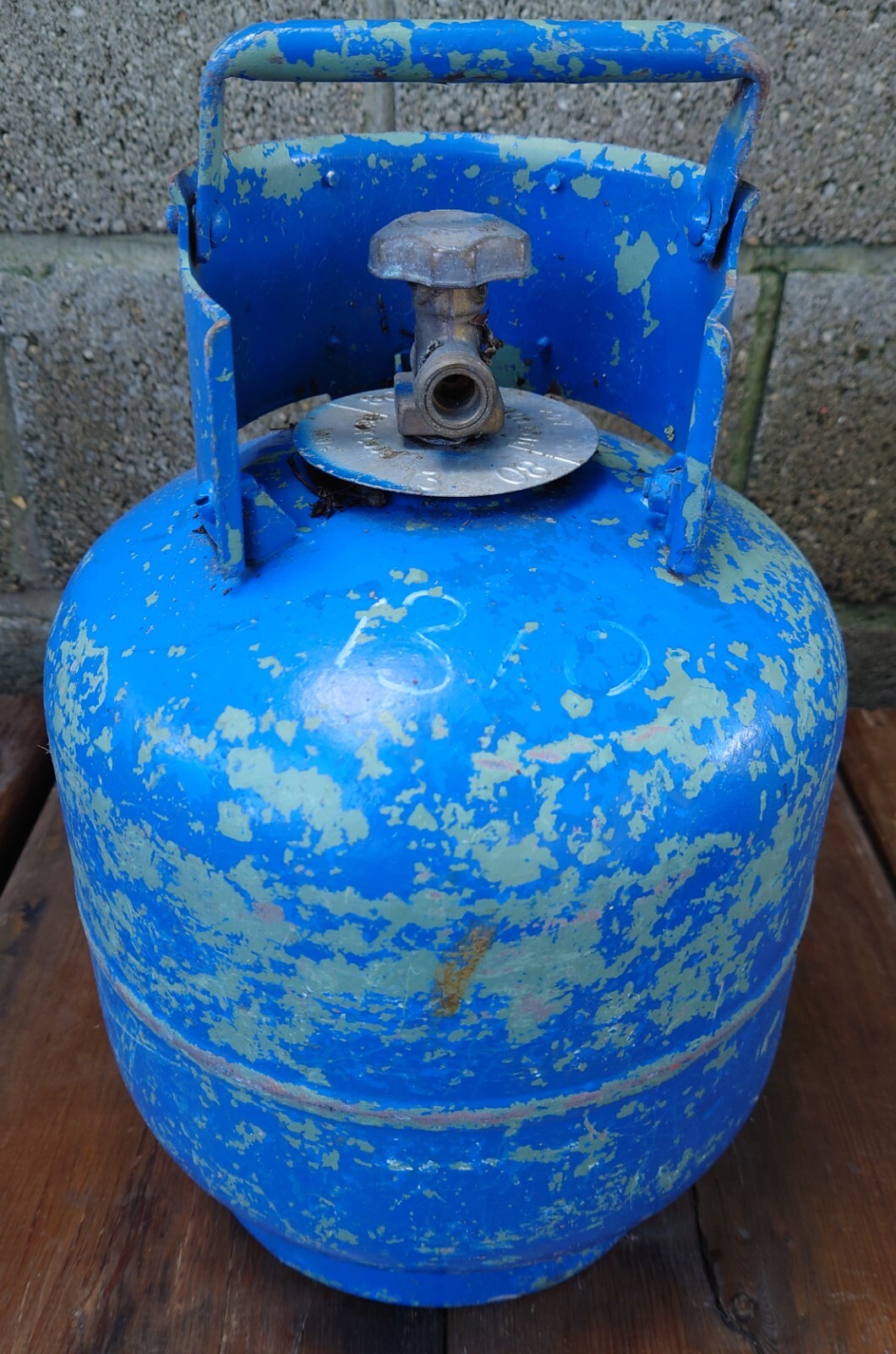 Small Blue 7kg & 4.5Kg Calor Gas Butane Bottle Camping Cylinder Caravan ...