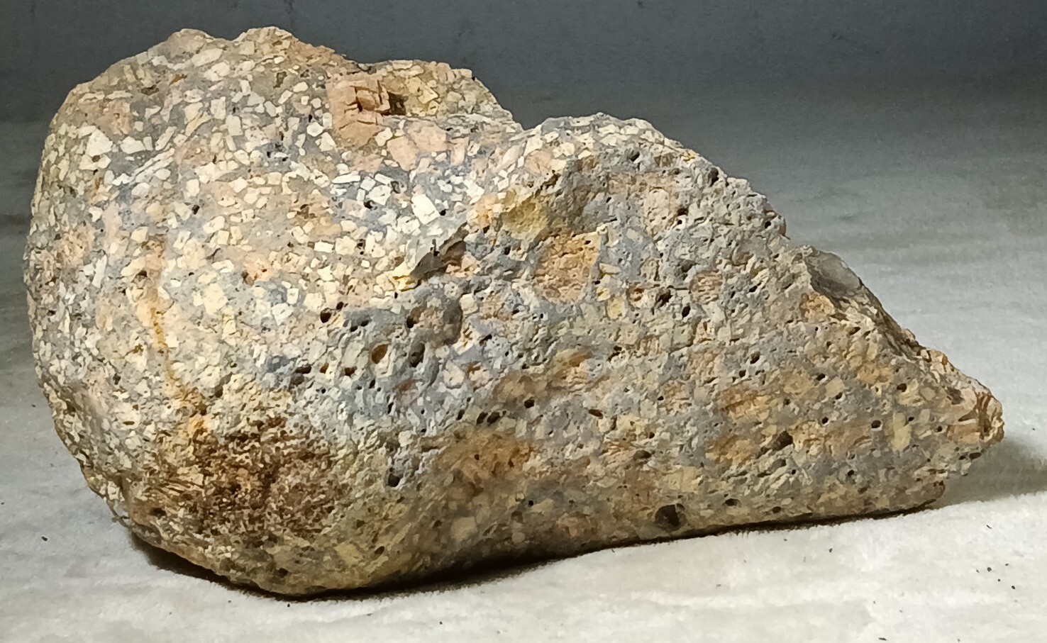 Feldspar Bearing Porphyry Chromite Mine Montana Rock Mineral Gem 37 oz ...