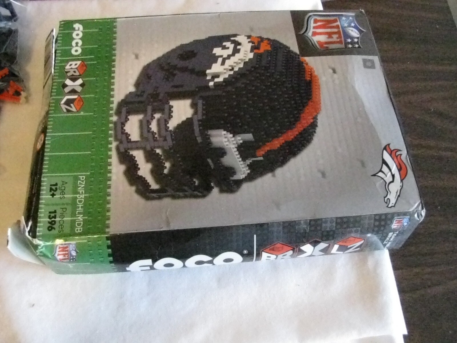 FOCO+Denver+Broncos+NFL+3d+Brxlz+Puzzle+Replica+Helmet+Set+One+Size for ...