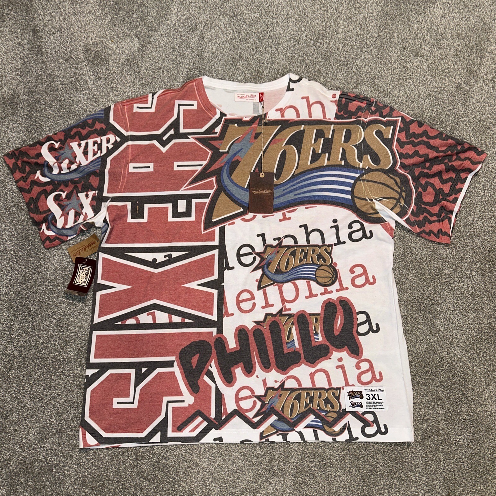 Mitchell & Ness NBA Philadelphia 76ers AOP NBA Jumbotron T Shirt Sz ...